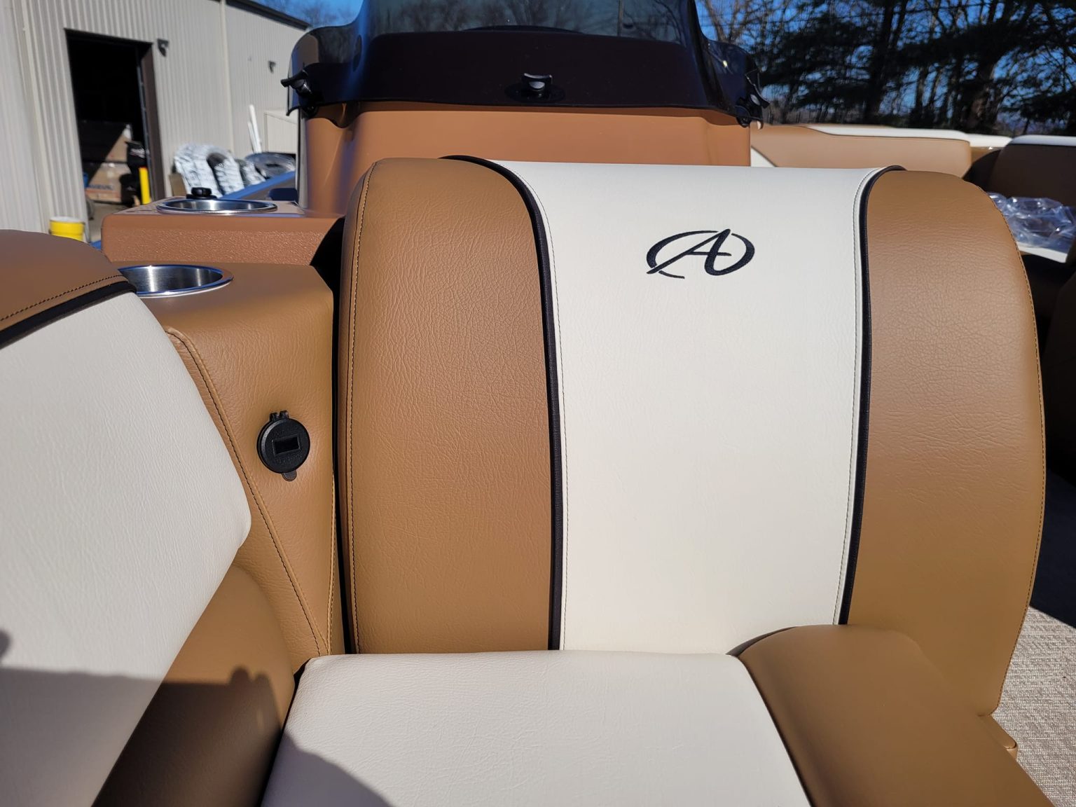 2024 AVALON VENTURE 2385 CRUISE - Calico Jack's